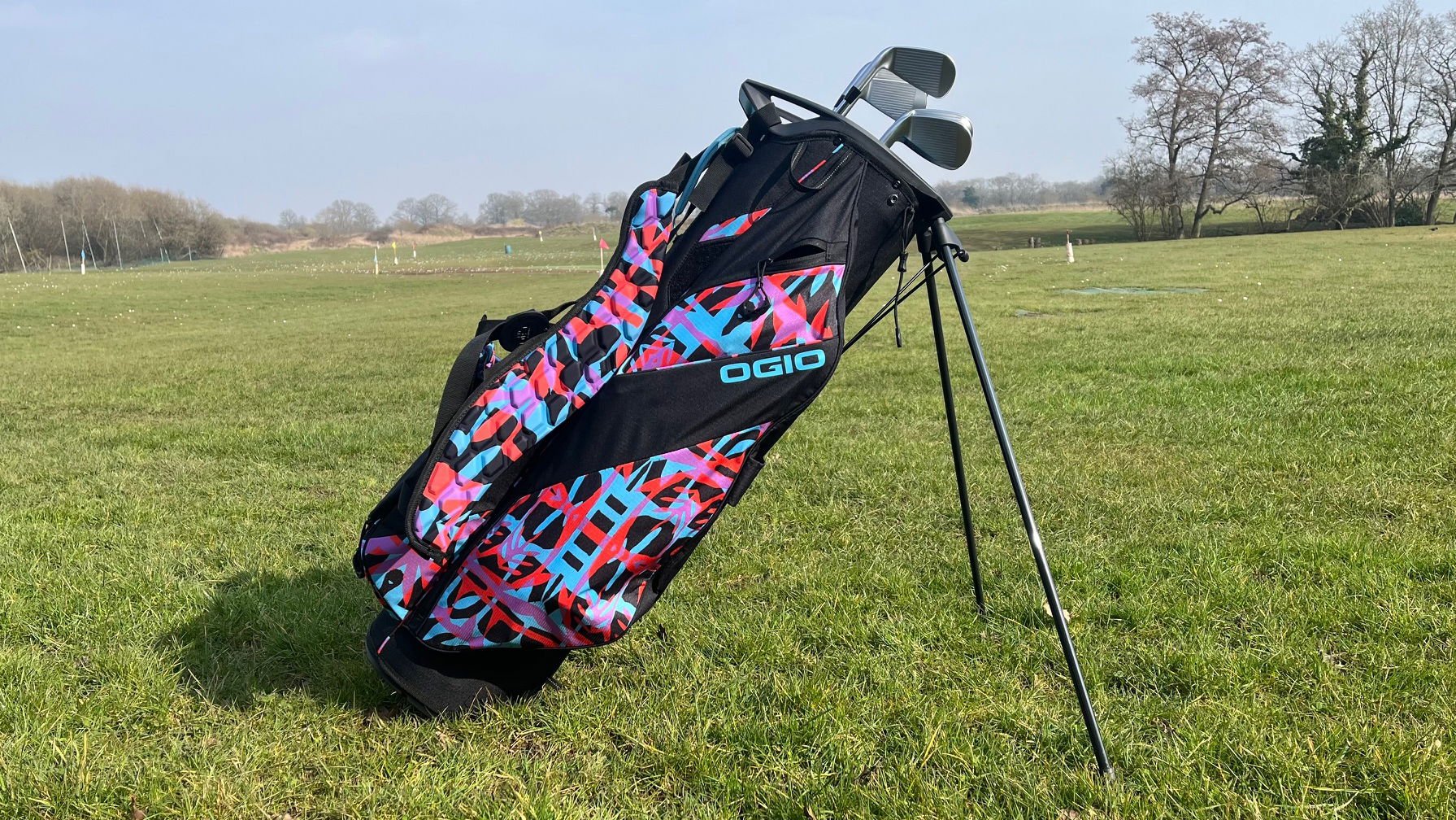 OGIO Fuse Golf Stand Bag Review: Lightweight, thoughtful and ready for ...