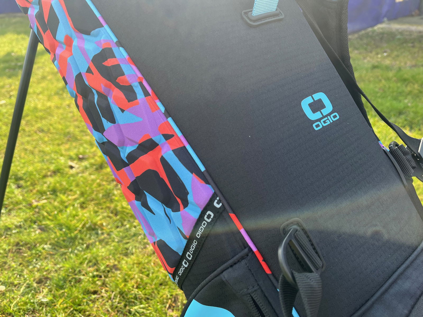 OGIO Fuse Golf Stand Bag Review: Lightweight, thoughtful and ready for ...