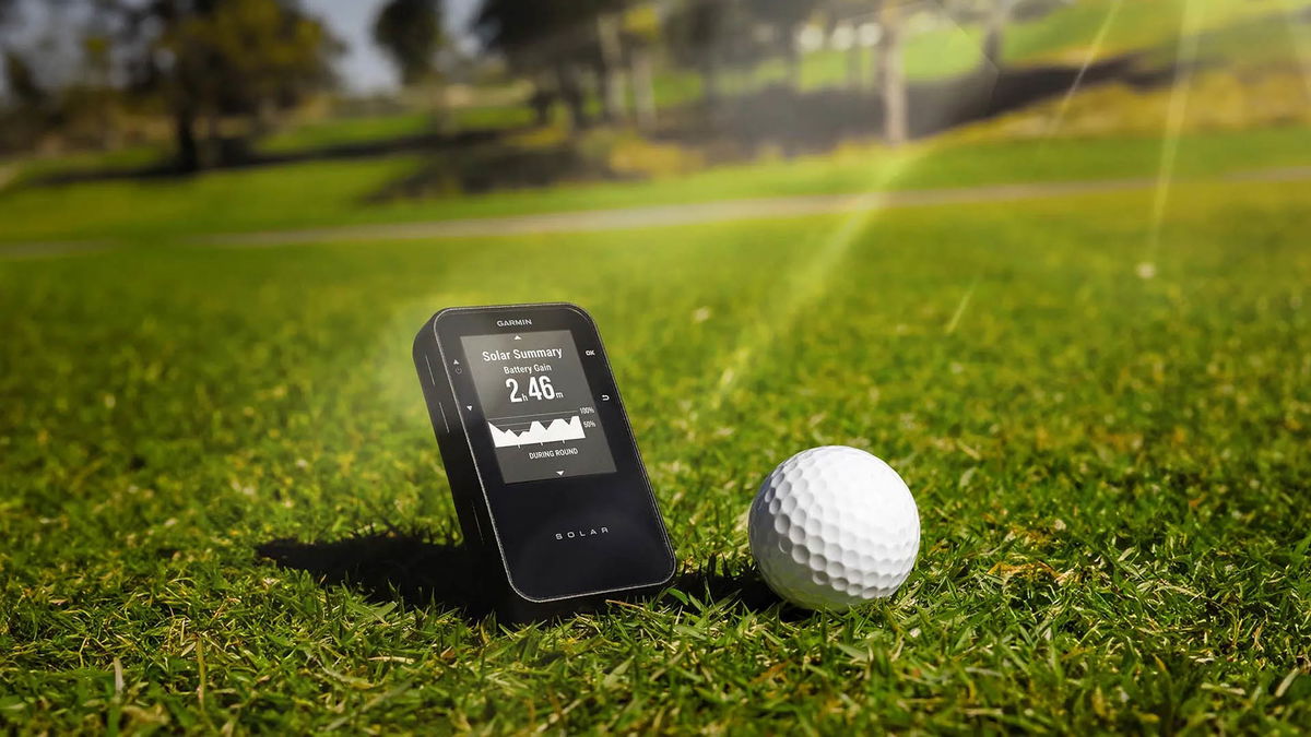 Garmin Approach G20 Solar Golf GPS Review: Big battery life with a big ...