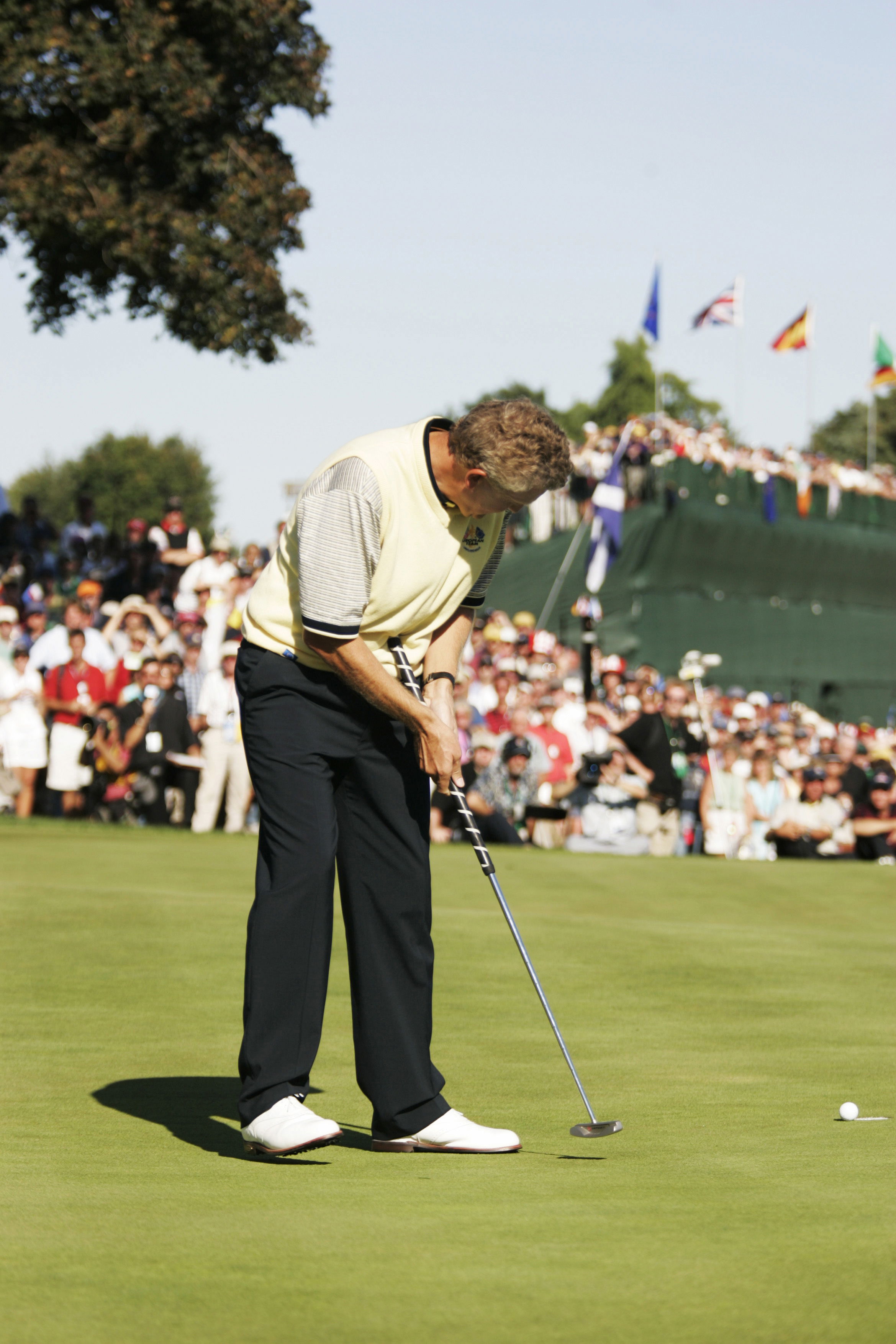 Monty's belly putter tips | GolfMagic