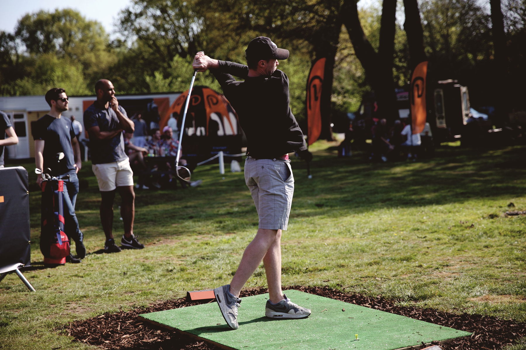 Best golf driving ranges in the UK that now offer Toptracer Range ...