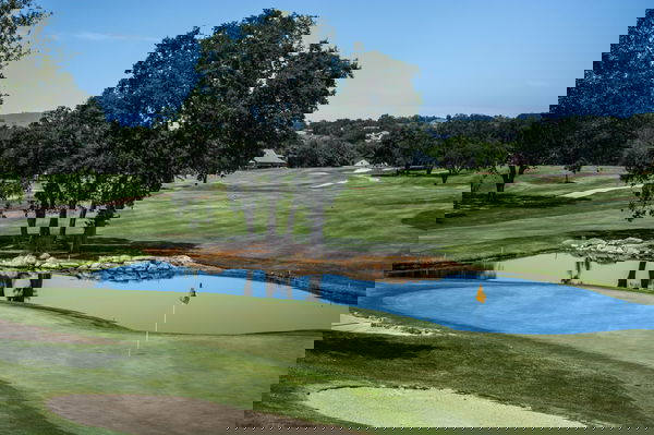 Basic Golf Rules EXPLAINED: lost balls, water hazards and more | Golfmagic